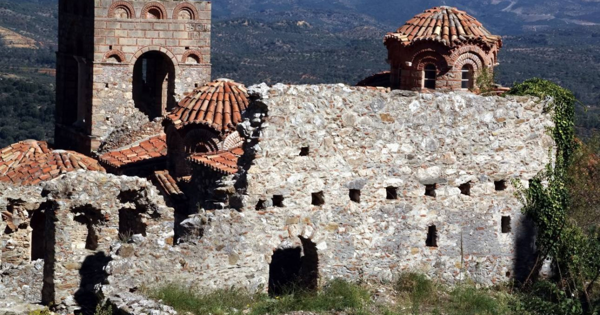 H καστροπολιτεία του Μυστρά - CNN.gr