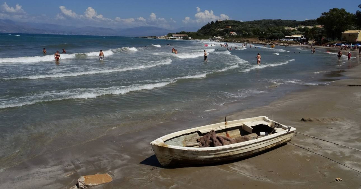 Οι κίνδυνοι της παραλίας - CNN.gr