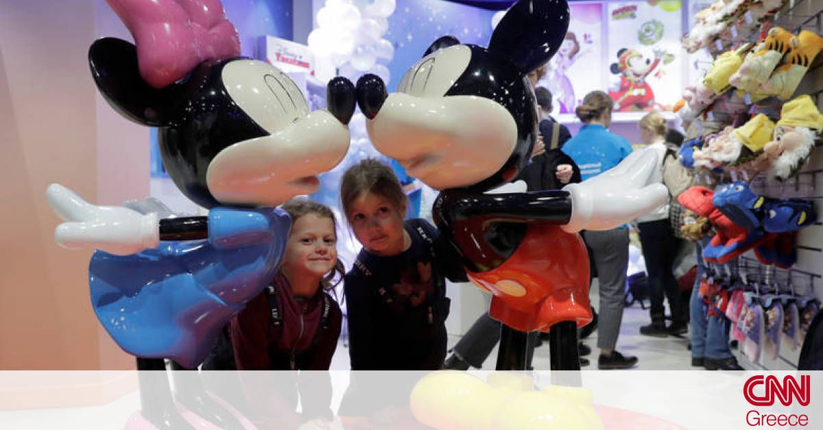 Ένα μοναδικό κατάστημα της Disney άνοιξε στη Μόσχα - CNN.gr