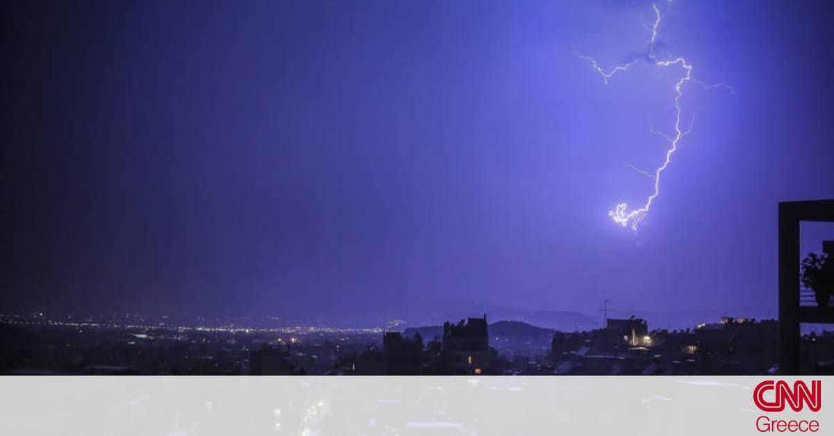 Εντυπωσιακό time lapse βίντεο από την καταιγίδα στην Αθήνα - CNN.gr