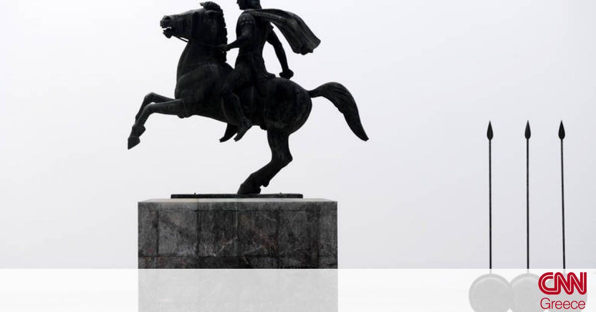 Βανδάλισαν το άγαλμα του Μ. Αλεξάνδρου στη Θεσσαλονίκη - CNN.gr
