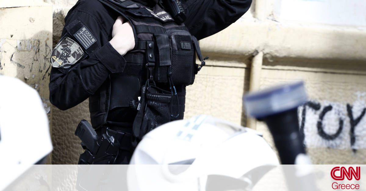 Ένοπλη ληστεία σε σούπερ μάρκετ στα Βριλήσσια - CNN.gr