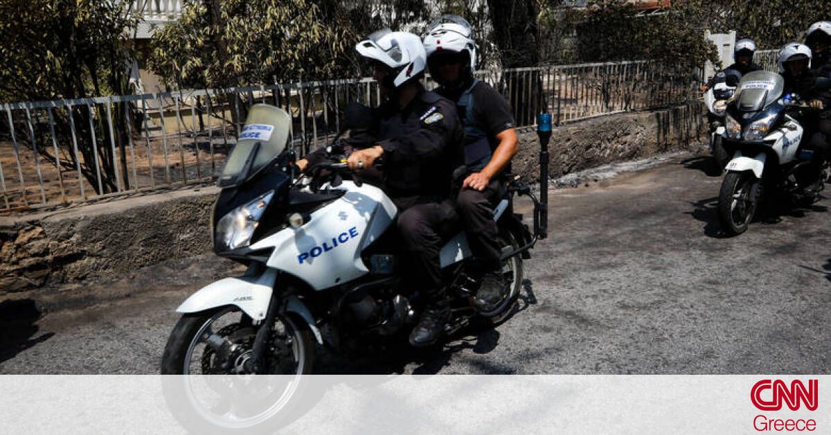 Αστυνομική καταδίωξη κλεμμένου αυτοκινήτου στον Κολωνό - CNN.gr
