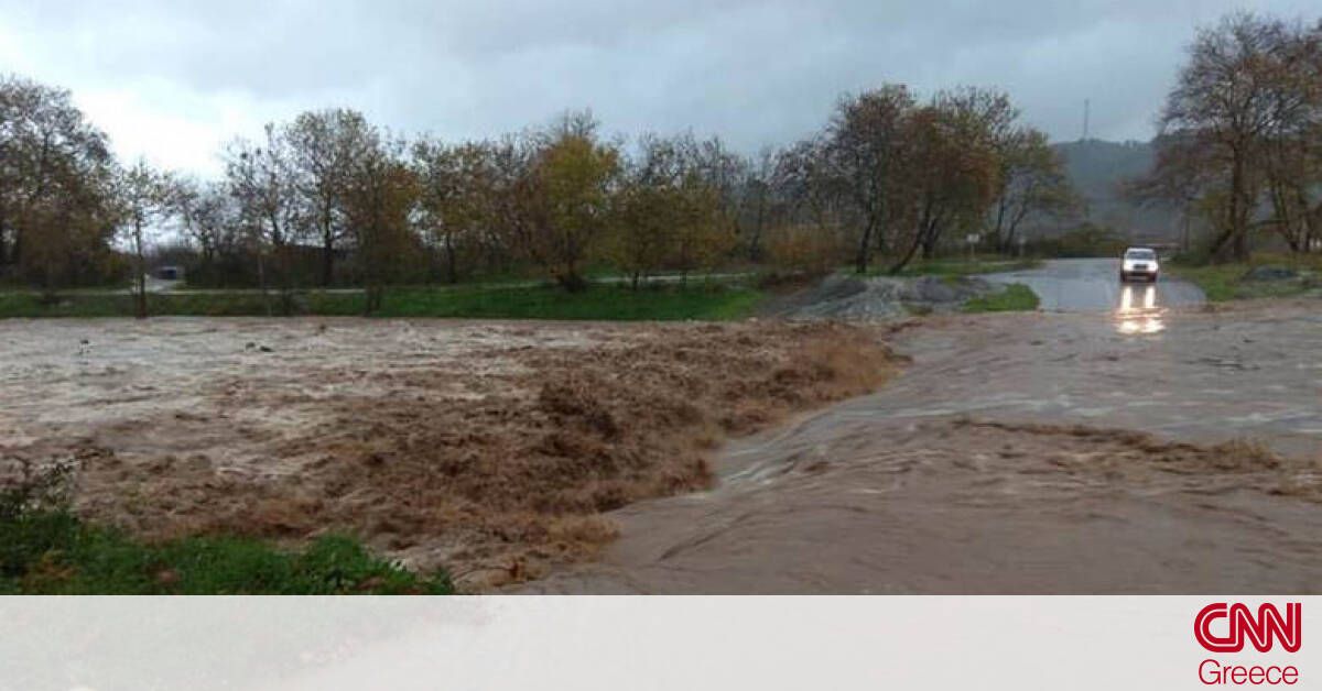 Κακοκαιρία «Διδώ» - Λάρισα: Πλημμυρισμένοι δρόμοι και σοβαρά προβλήματα ...