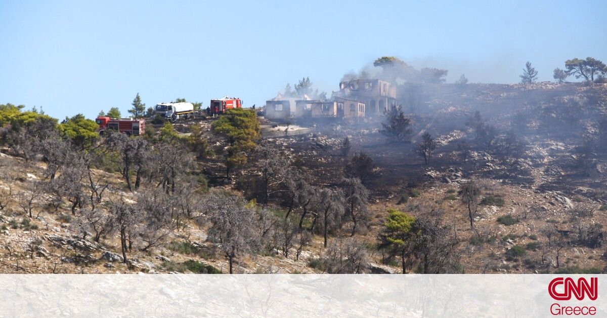 Φωτιά στην Αχαΐα - CNN.gr