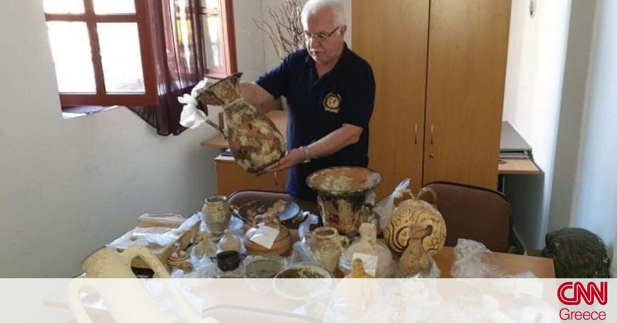 Ο Γιώργος Τσούκαλης βρήκε θησαυρό αρχαιοτήτων στην Ρόδο - CNN.gr