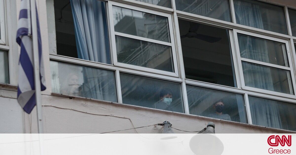 Κορωνοϊός: Κρούσμα σε σχολείο στη Γλυφάδα - CNN.gr