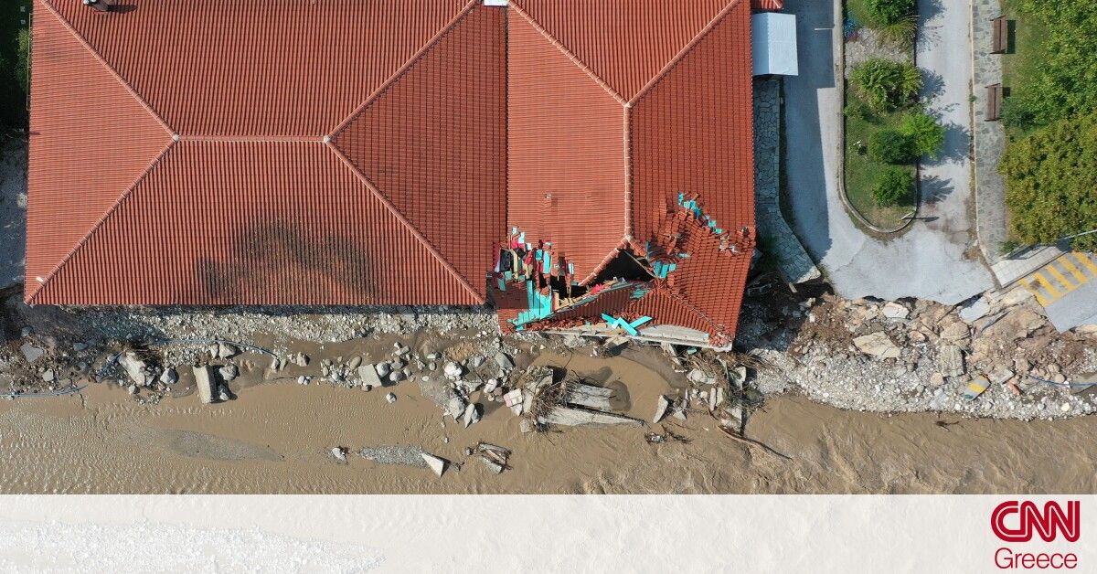 Κακοκαιρία «Ιανός»: Με δύο ελικόπτερα ο απεγκλωβισμός των κατοίκων στην ...