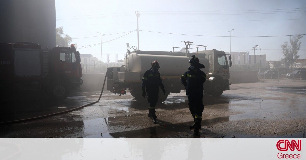 Φωτιά σε εργοστάσιο στον Ασπρόπυργο - CNN.gr