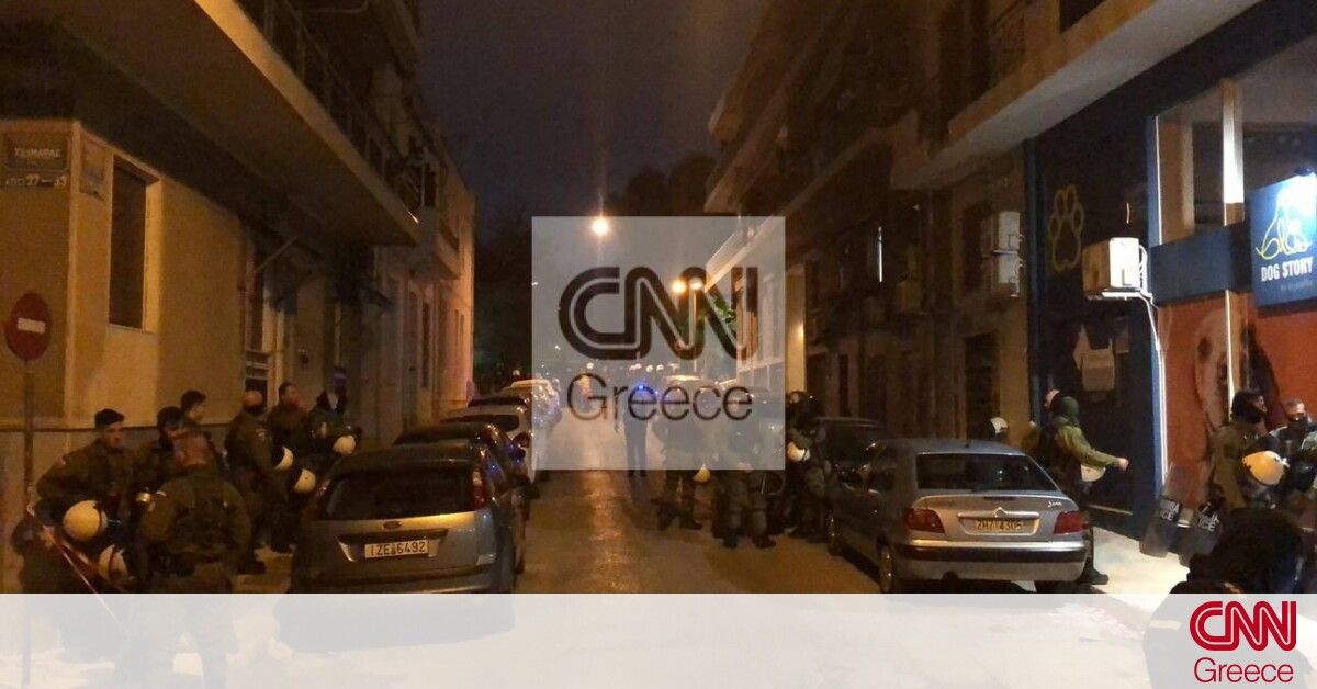 Πολυτεχνείο: Τι απαντά η ΕΛ.ΑΣ. για το επεισόδιο στα Σεπόλια - CNN.gr