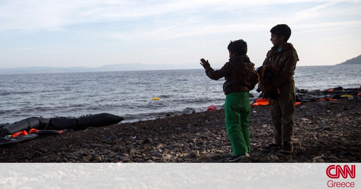 Μυτιλήνη: Τρεις μετανάστες αγνοούμενοι μετά από πτώση στη θάλασσα - CNN.gr
