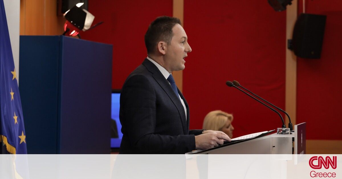 Lockdown - Πέτσας: Πιθανό το άνοιγμα όλων των σχολείων στις 8 ...