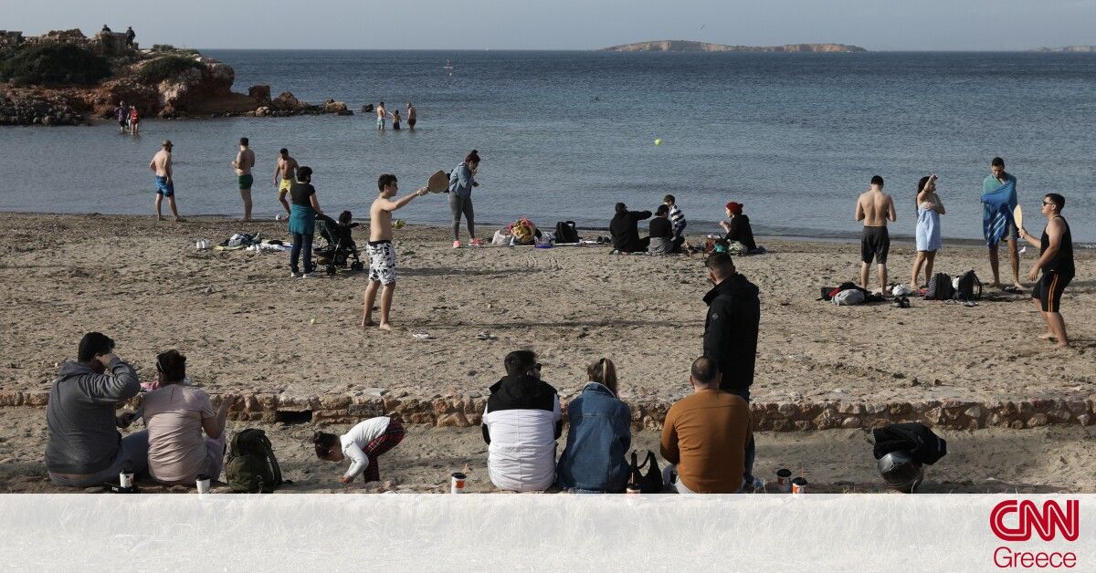 Πώς σχολιάζει το Reuters την «έξοδο» των Αθηναίων στις παραλίες - CNN.gr