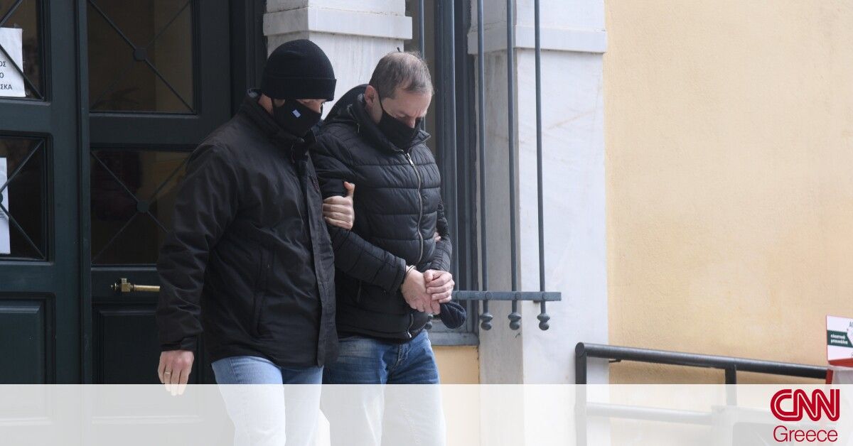 Υπόθεση Λιγνάδη: Στην Εισαγγελία αύριο οι δικηγοροι του Νίκου Σ. - CNN.gr