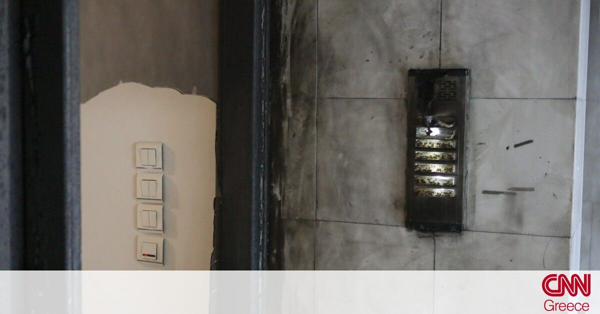 Θεσσαλονίκη: Επίθεση με γκαζάκια σε είσοδο πολυκατοικίας - CNN.gr
