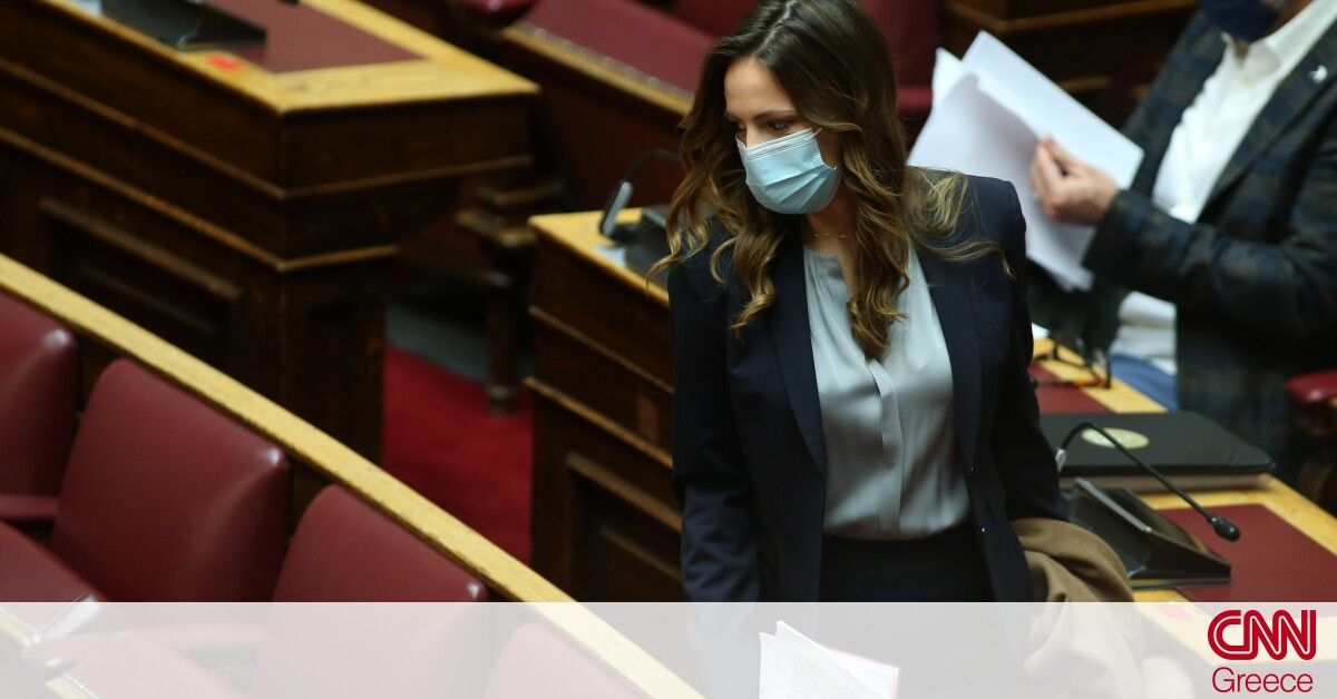 Αχτσιόγλου: Μετά το καψόνι, το ανεπαρκές επίδομα - CNN.gr