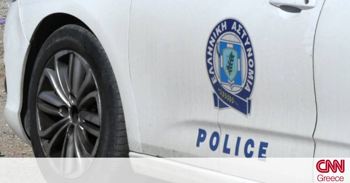 Πλατεία Βάθη: Έφοδος αστυνομικών σε παράνομη χαρτοπαικτική λέσχη - CNN.gr