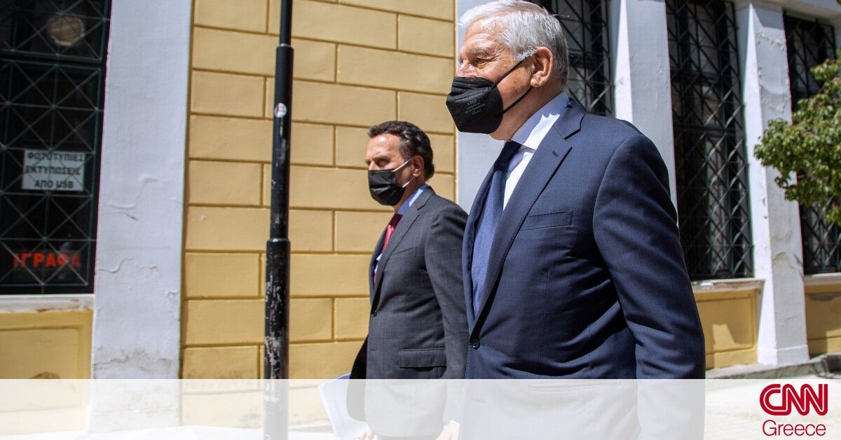 Νέα δικογραφία κατά Παπαντωνίου για τη βίλα της Σύρου - Απολογήθηκε για ...