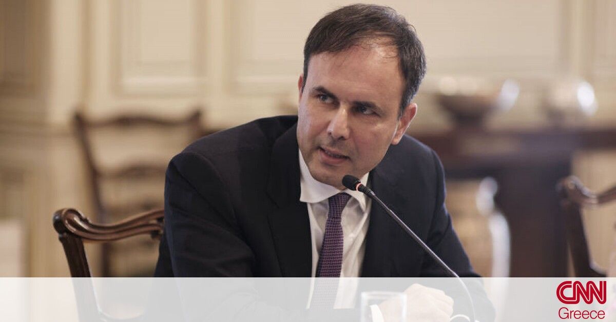 Πατέλης: «Συγγνώμη, λάθος η δήλωσή μου» για τους κατόχους διδακτορικού ...