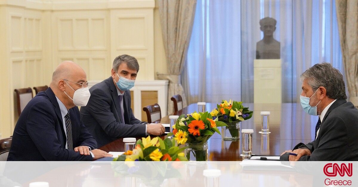 Συνάντηση Δένδια με τον Παλαιστίνιο πρέσβη - CNN.gr