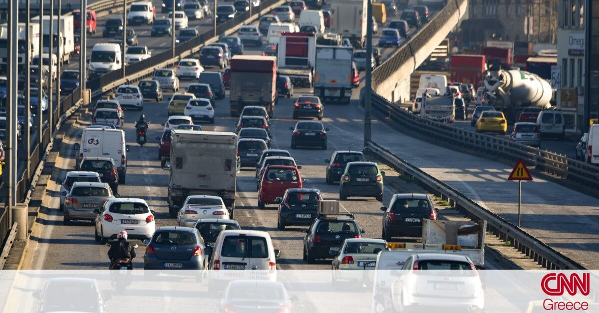 Αυξημένη κίνηση στους δρόμους της Αθήνας - Ουρές χιλιομέτρων στον ...
