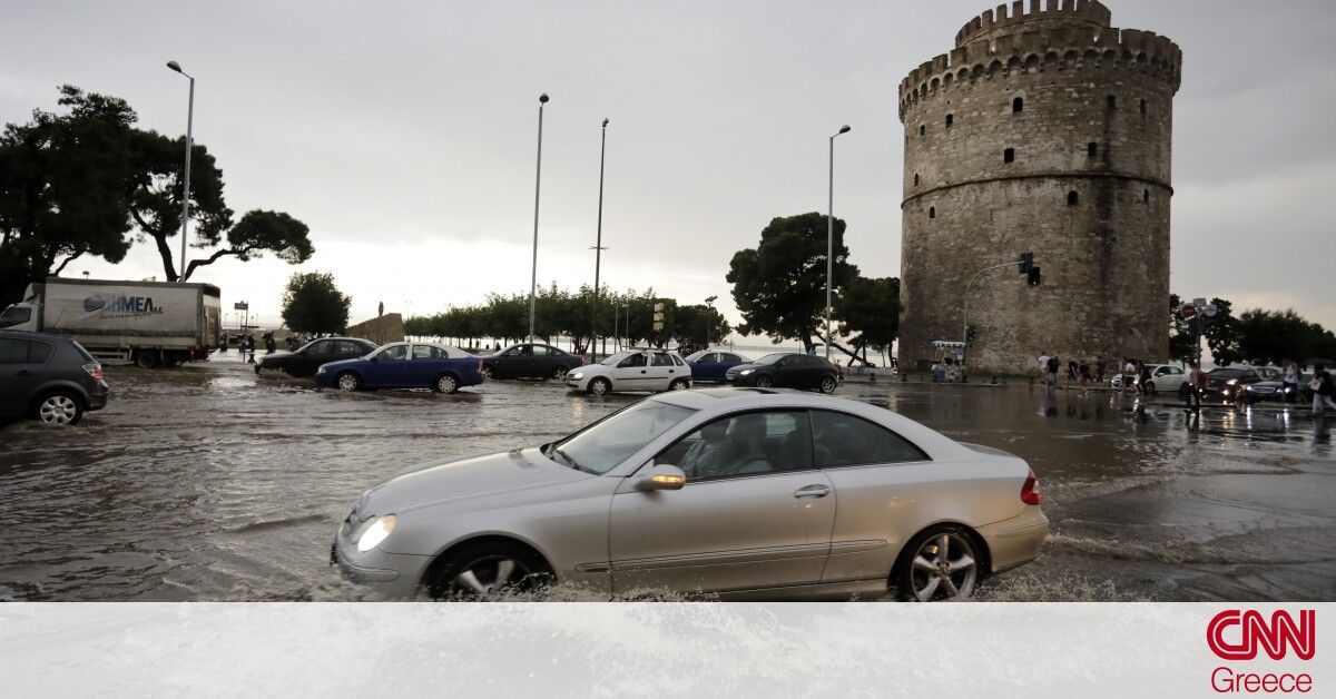 Σφοδρή καταιγίδα και χαλάζι στη Θεσσαλονίκη - «Ποτάμια» οι δρόμοι ...