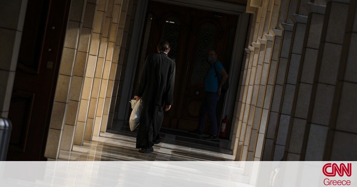 Επίθεση με βιτριόλι: Ανοίγει η συζήτηση για τις χειροτονίες ιερέων μετά ...