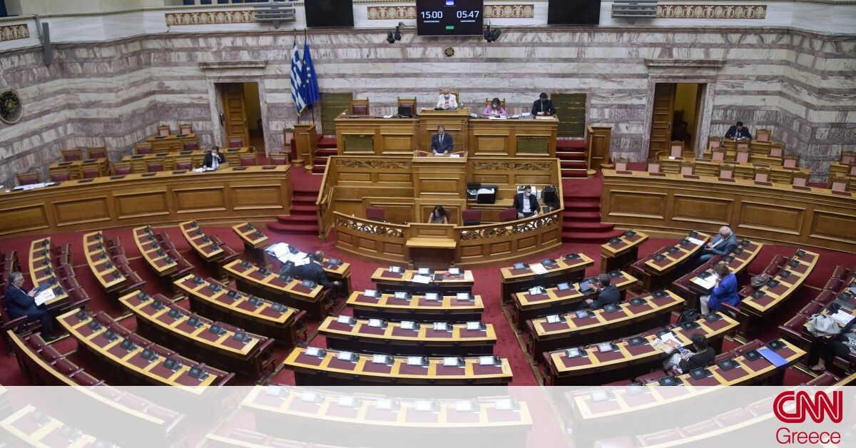 Βουλή: Ψηφίστηκε το Μεσοπρόθεσμο Πλαίσιο 2022-2025 - CNN.gr