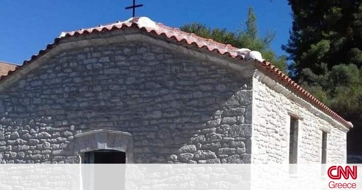 Χαλκιδική: Αναστηλώθηκε το εκκλησάκι των Αγίων Θεοδώρων στη Φούρκα - CNN.gr