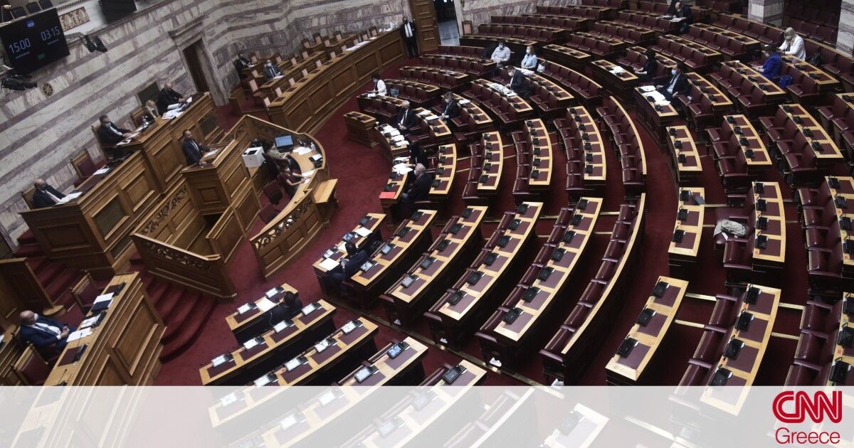 Ψηφίστηκε η τροπολογία για τον υποχρεωτικό εμβολιασμό - CNN.gr