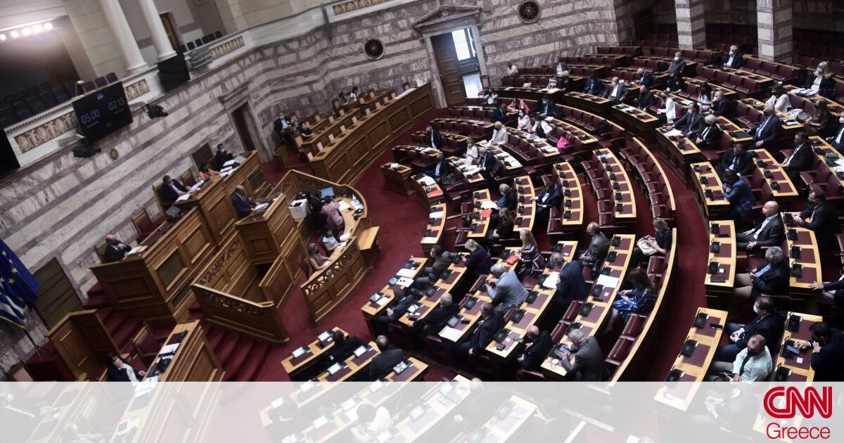 Ψηφίστηκε το νομοσχέδιο για την Παιδεία - Κεραμέως: Έχετε εξαπολύσει ...