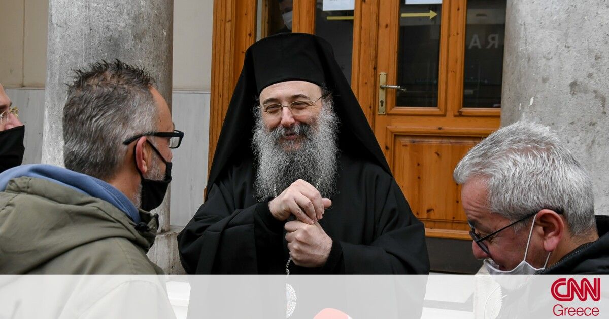 Στο νοσοκομείο με πολύ υψηλό πυρετό ο Μητροπολίτης Πατρών Χρυσόστομος ...