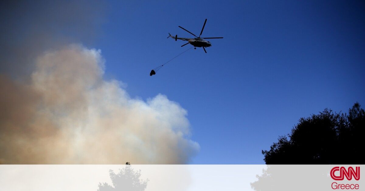 Φωτιά στη Μέλπεια Μεσσηνίας: Επί ποδός η Πυροσβεστική - CNN.gr
