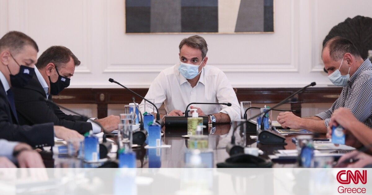 Μαξίμου: Πιο ενεργή συνδρομή του στρατού στις φωτιές - Στην Ηλεία ...