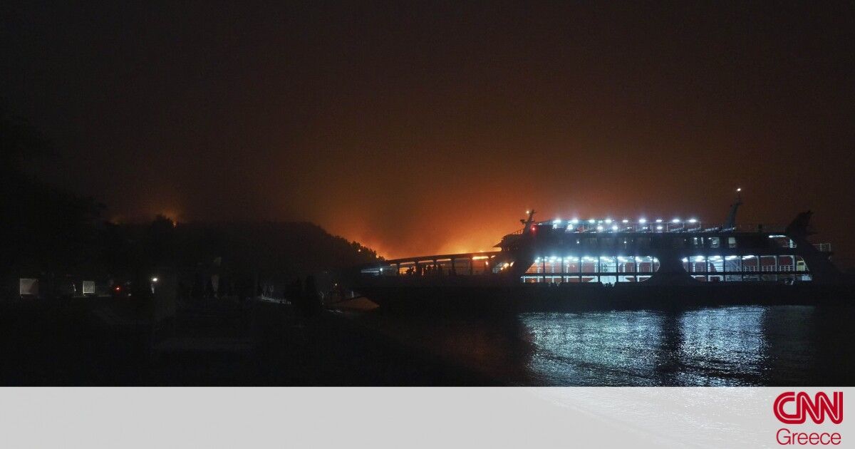 Φωτιά Εύβοια: Στις φλόγες η Λίμνη - Εγκλωβισμένοι σε Κεχριές και ...
