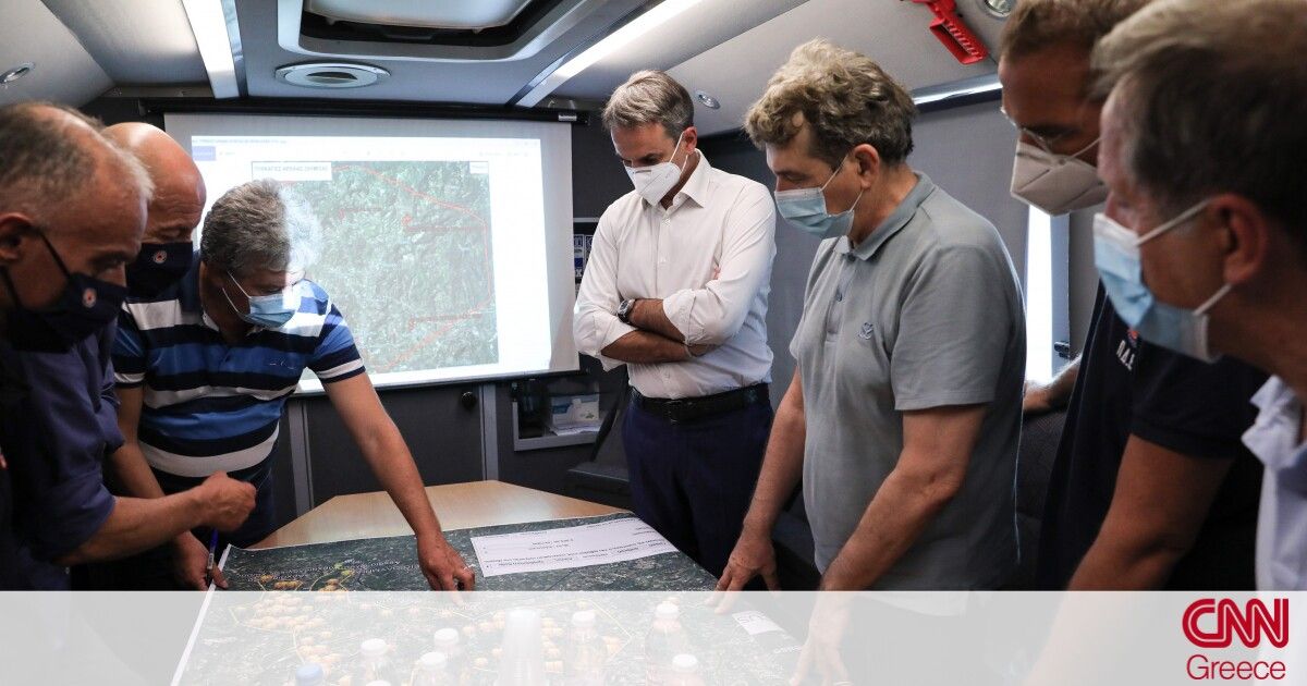 Χρυσοχοΐδης προς ΣΥΡΙΖΑ: Και πυροσβέστης και επιτελικός, συνεχώς παρών ...