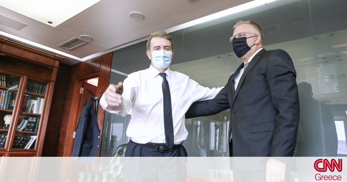 Χρυσοχοΐδης: Η πολιτική είναι σκληρή, αποχαιρετώ το υπουργείο, όχι το ...
