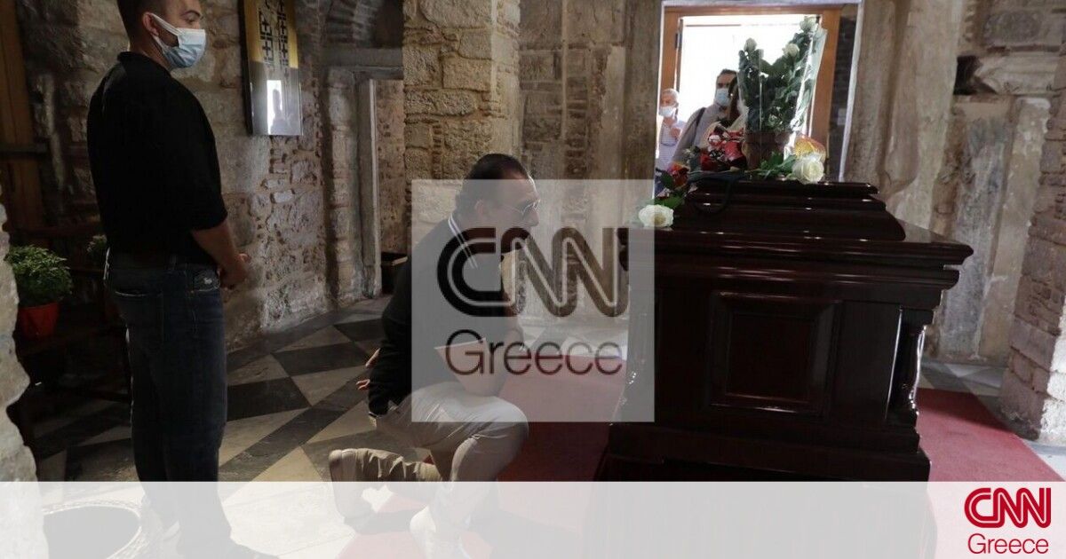 Μίκης Θεοδωράκης: Δωρεάν η μετακίνηση των επιβατών στα Χανιά για την ...