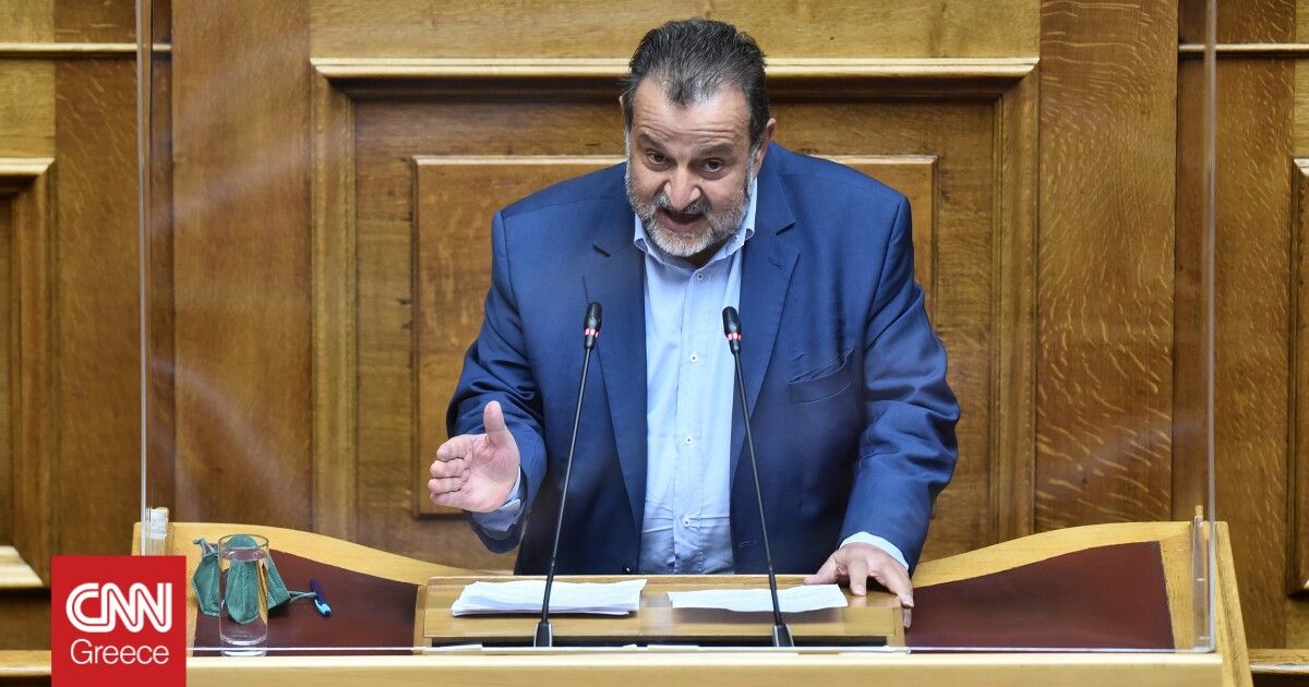 ΚΙΝΑΛ: Κατέθεσε 6.837 υπογραφές ο Βασίλης Κεγκέρογλου - CNN.gr