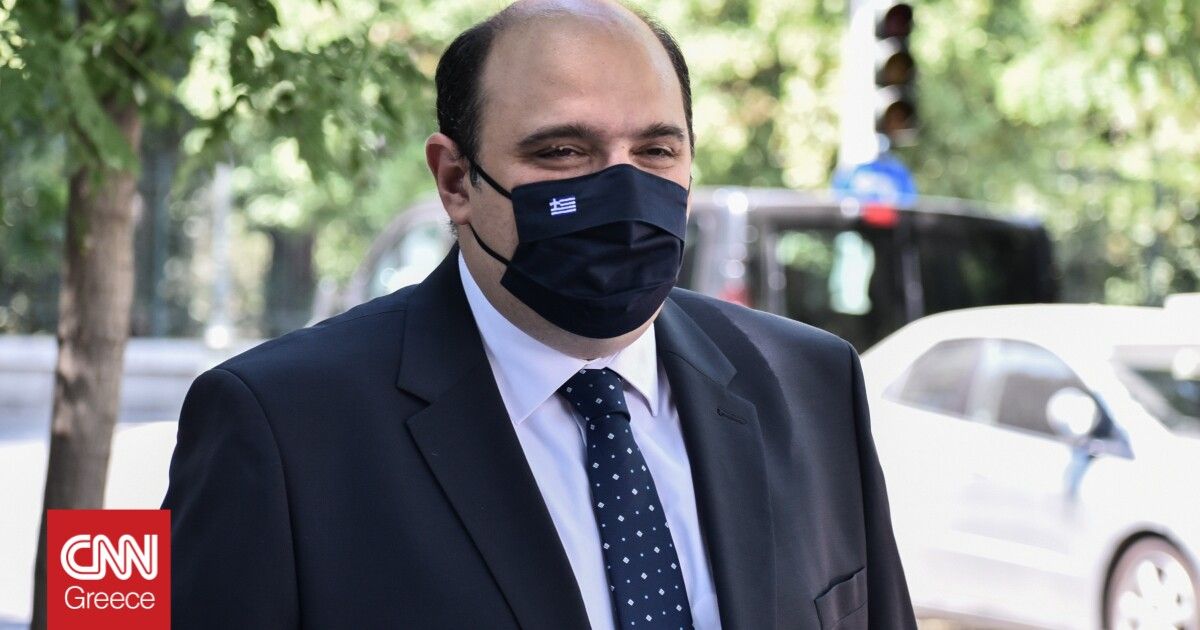 Τροχαίο για τον υφυπουργό Χρήστο Τριαντόπουλο στο Βόλο: Το αυτοκίνητο ...