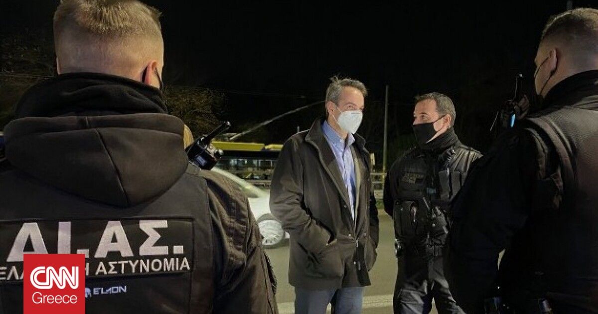 Ευχές για τη νέα χρονιά από Κυριάκο και Μαρέβα Μητσοτάκη στους ...