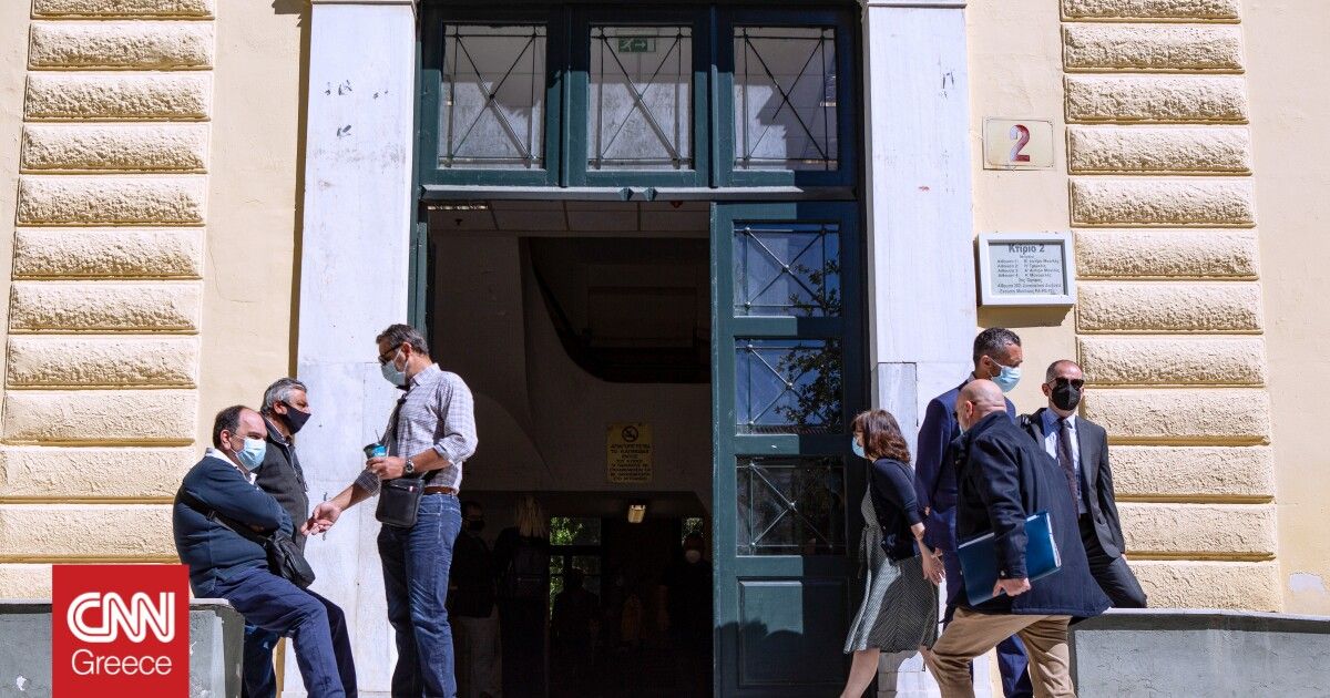 Κορωνοϊός: Με αυστηρούς ελέγχους επαναλειτουργούν την Παρασκευή τα ...