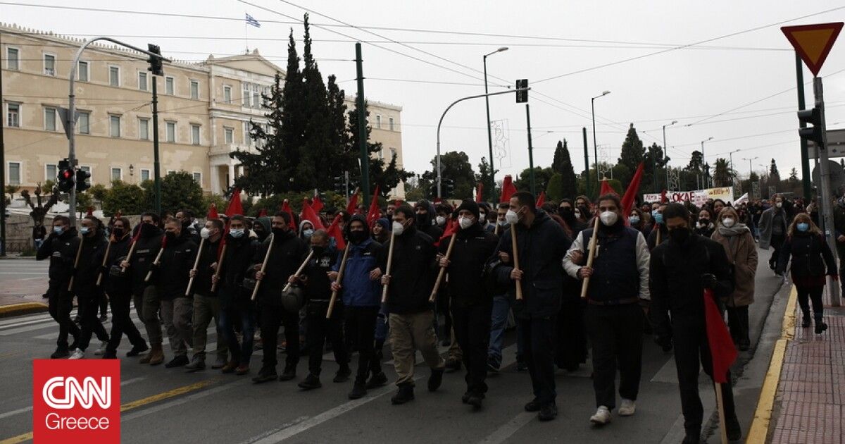 Συγκέντρωση κατά της υποχρεωτικότητας του εμβολιασμού στο Σύνταγμα - CNN.gr