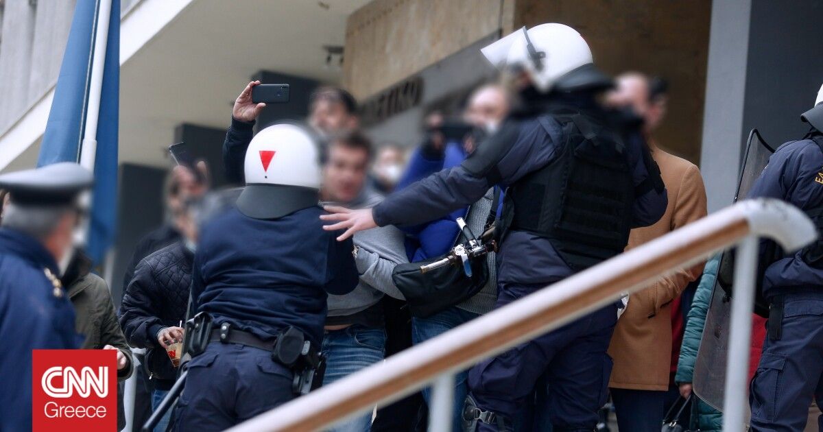 Δολοφονία Άλκη: Νέες αποδοκιμασίες για τους συλληφθέντες - Πήραν ...