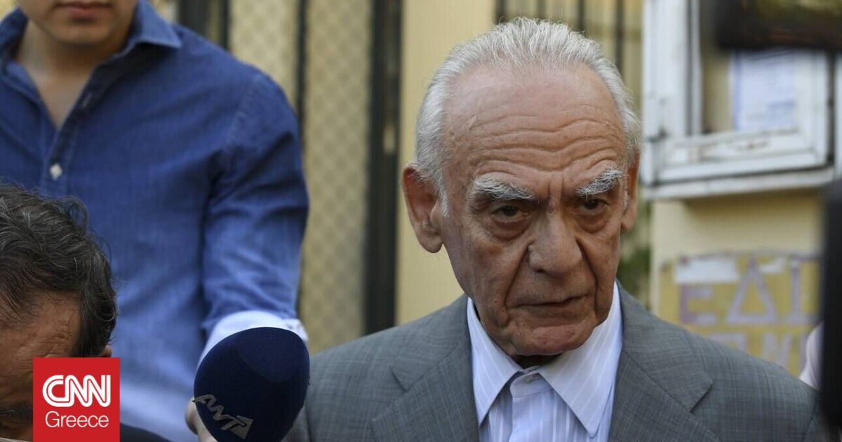 Άκης Τσοχατζόπουλος - Η πρώτη διαθήκη: Αποκληρώνει δύο παιδιά του - Πού ...