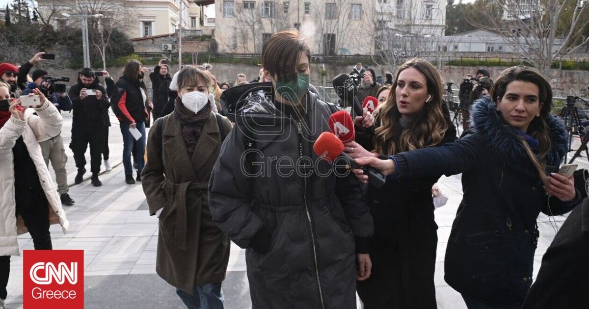 Δίκη Φιλιππίδη: «Θα έρθει και με καροτσάκι» - Ζητά κατ' αντιπαράσταση ...