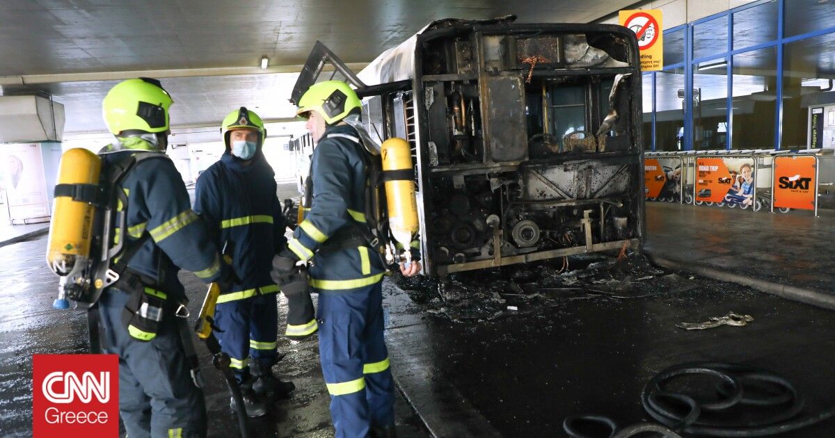 Φωτιά σε λεωφορείο στο αεροδρόμιο «Ελευθέριος Βενιζέλος» - CNN.gr