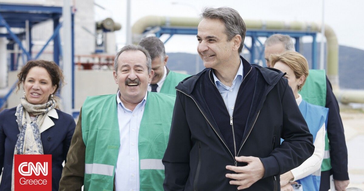 Επίσκεψη Μητσοτάκη στη Σαλαμίνα: «Χρέος της κυβέρνησης να στέκεται ...