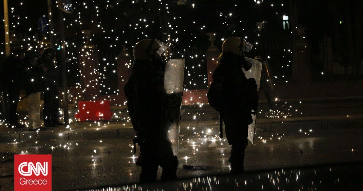 Θεσσαλονίκη: Επεισόδια μετά την πορεία ενάντια στην πανεπιστημιακή ...