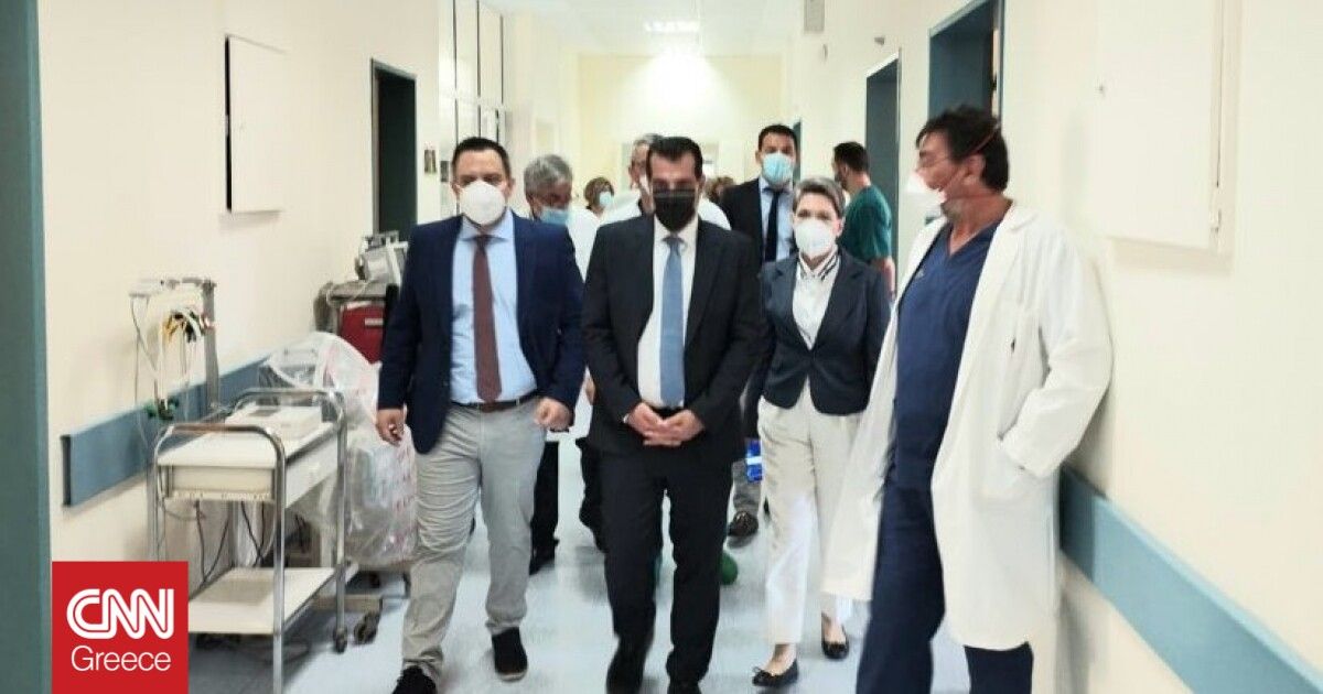 Το Γενικό Νοσοκομείο Αθηνών «Λαϊκό» επισκέφθηκε ο Θ. Πλεύρης - CNN.gr